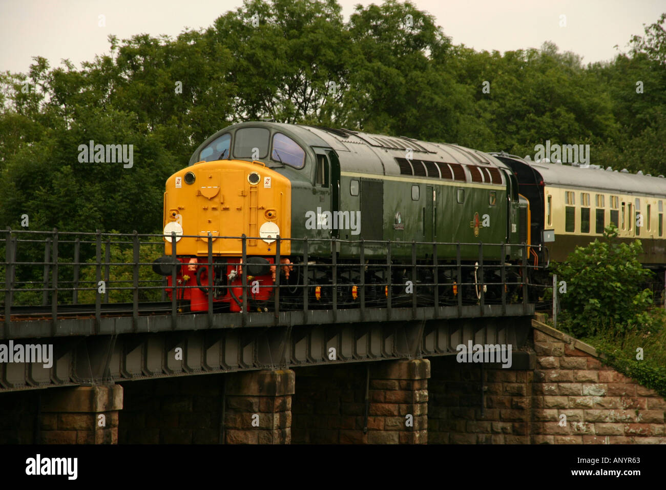 Class 40 diesel locomotive Banque de photographies et d’images à haute ...