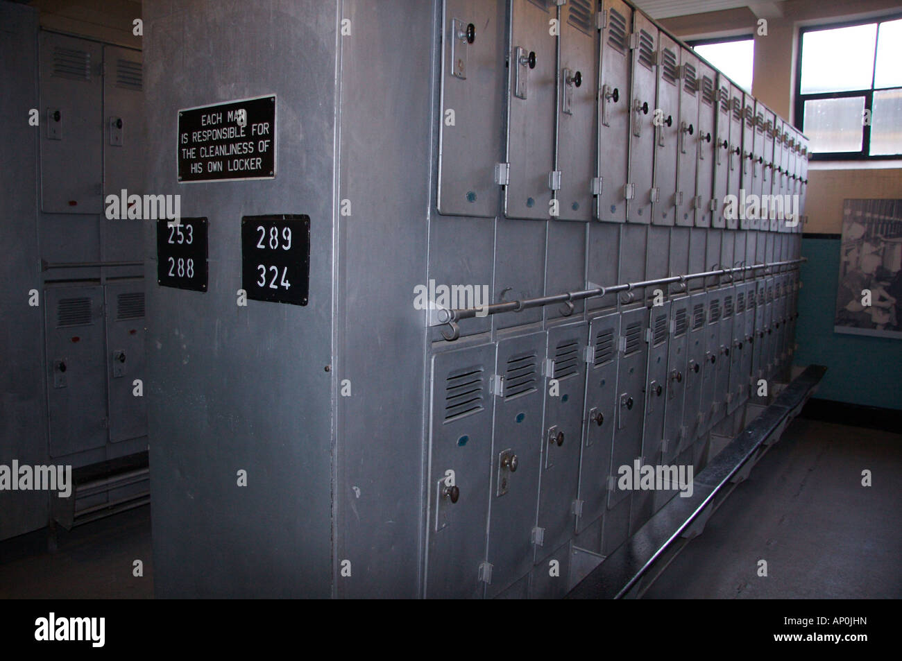 Miners lockers Banque de photographies et d’images à haute résolution ...