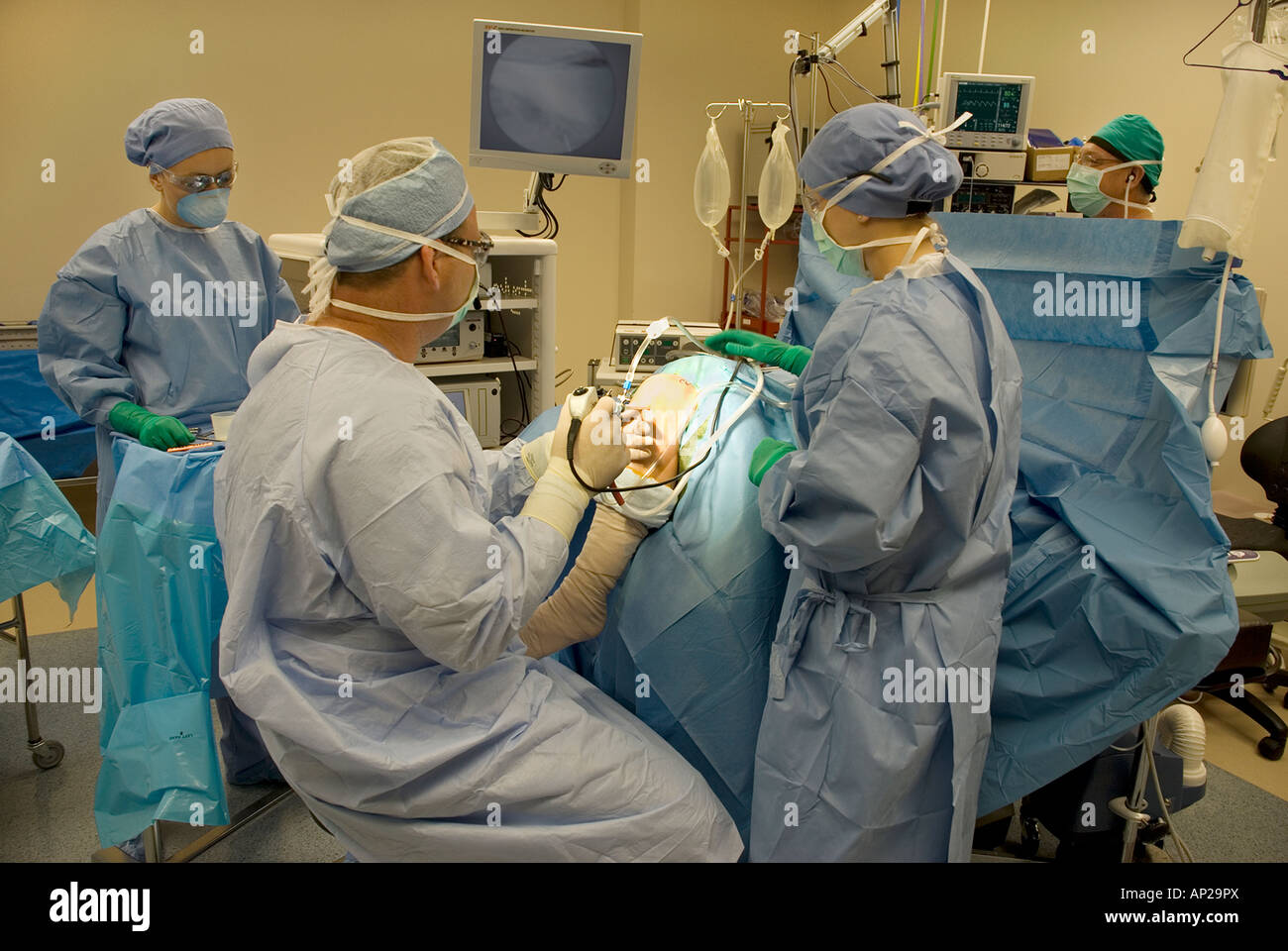 Chirurgie du genou Banque de photographies et d’images à haute ...