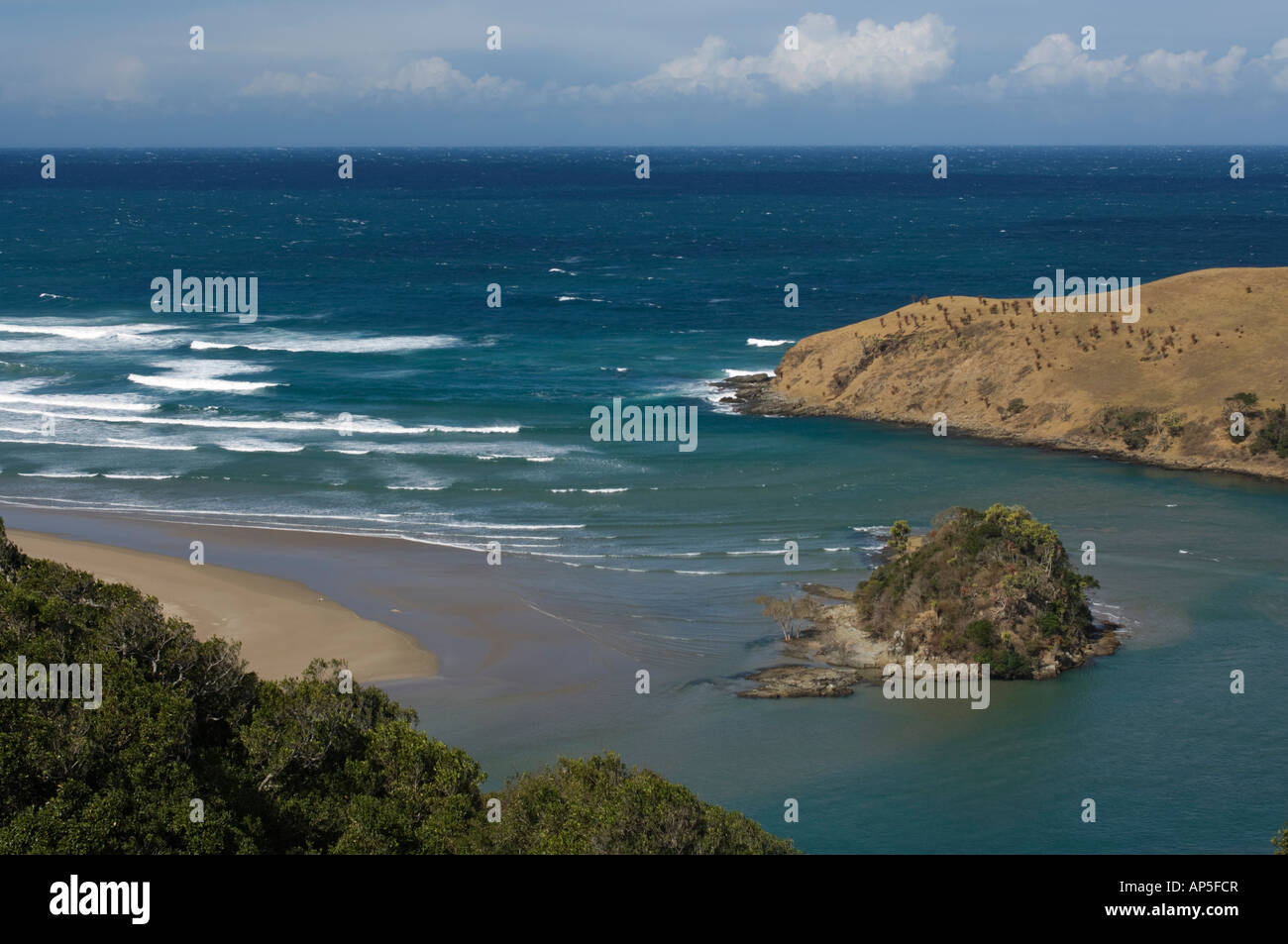 Embouchure de la rivière à la mer Banque de photographies et d’images à ...