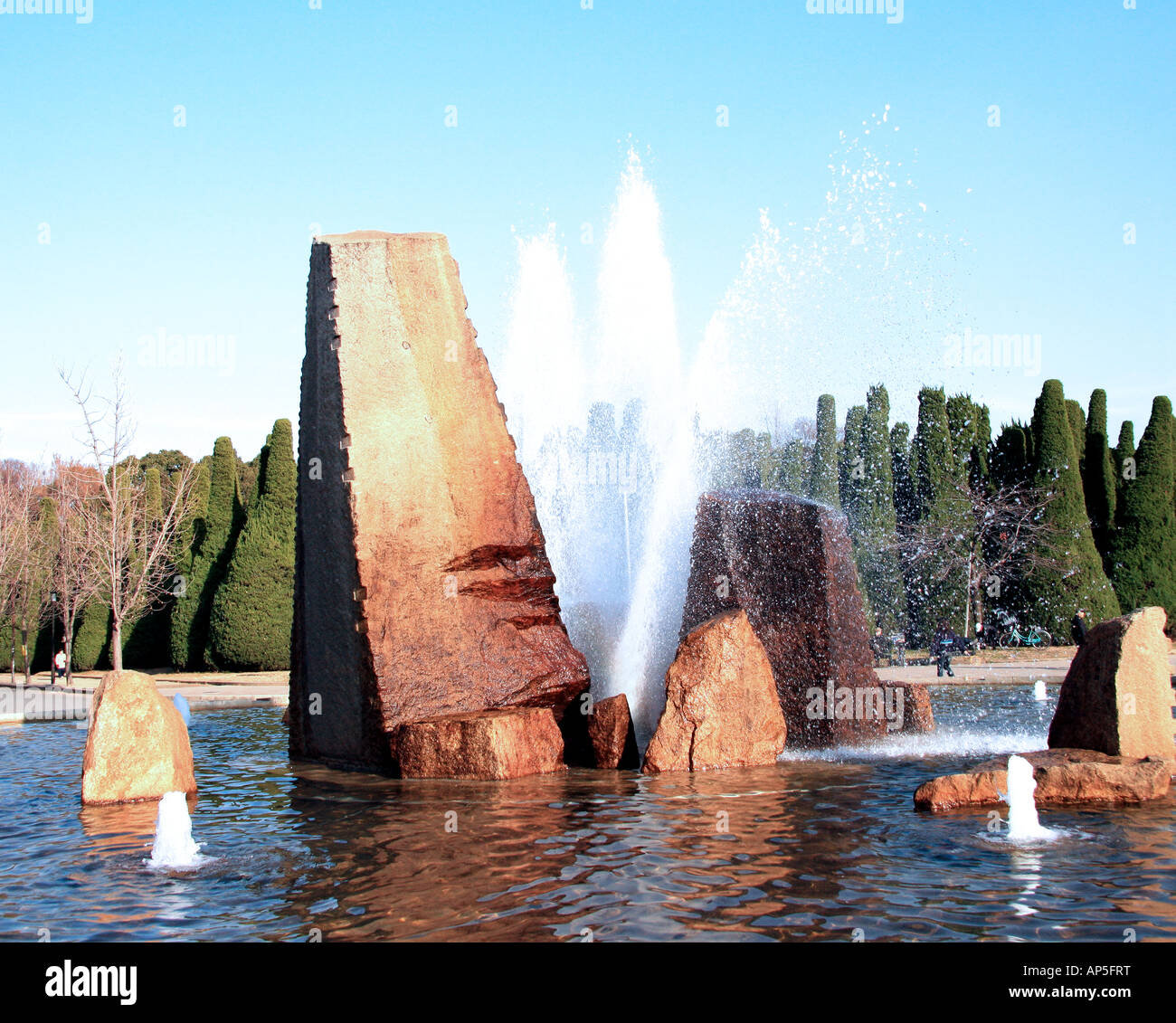 Fontaine osaka Banque de photographies et d’images à haute résolution ...