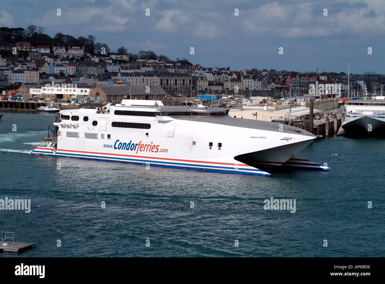 Catamaran express condor Banque de photographies et d’images à haute résolution - Alamy