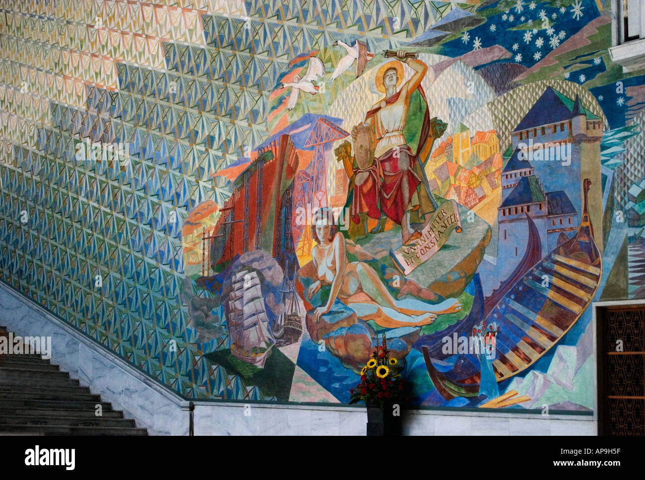 Fresque sur mur ouest du hall principal de l'Hôtel de ville de la ...