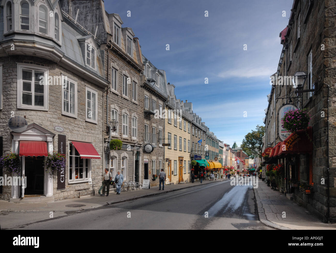 Rue st saint louis Banque de photographies et d’images à haute ...