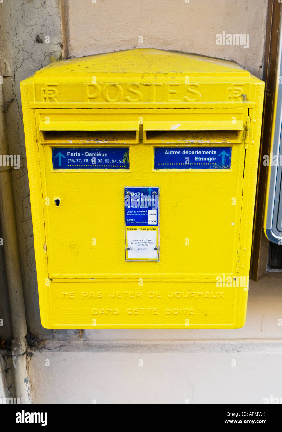 Paris letter box Banque de photographies et d’images à haute résolution ...