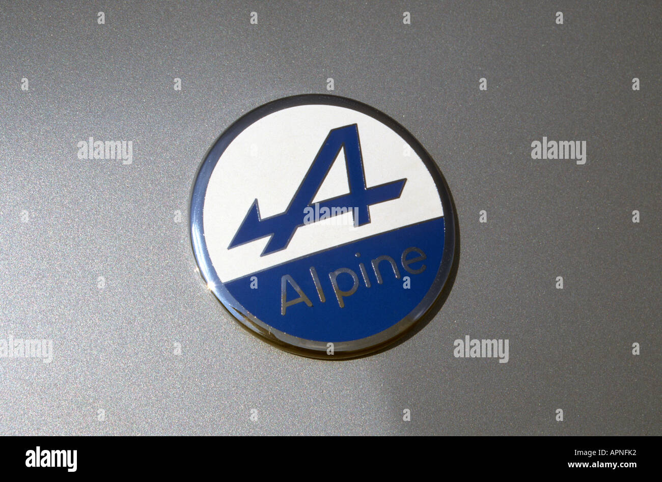 Fichier:Alpine Logo 1954-1976.svg — Wikipédia