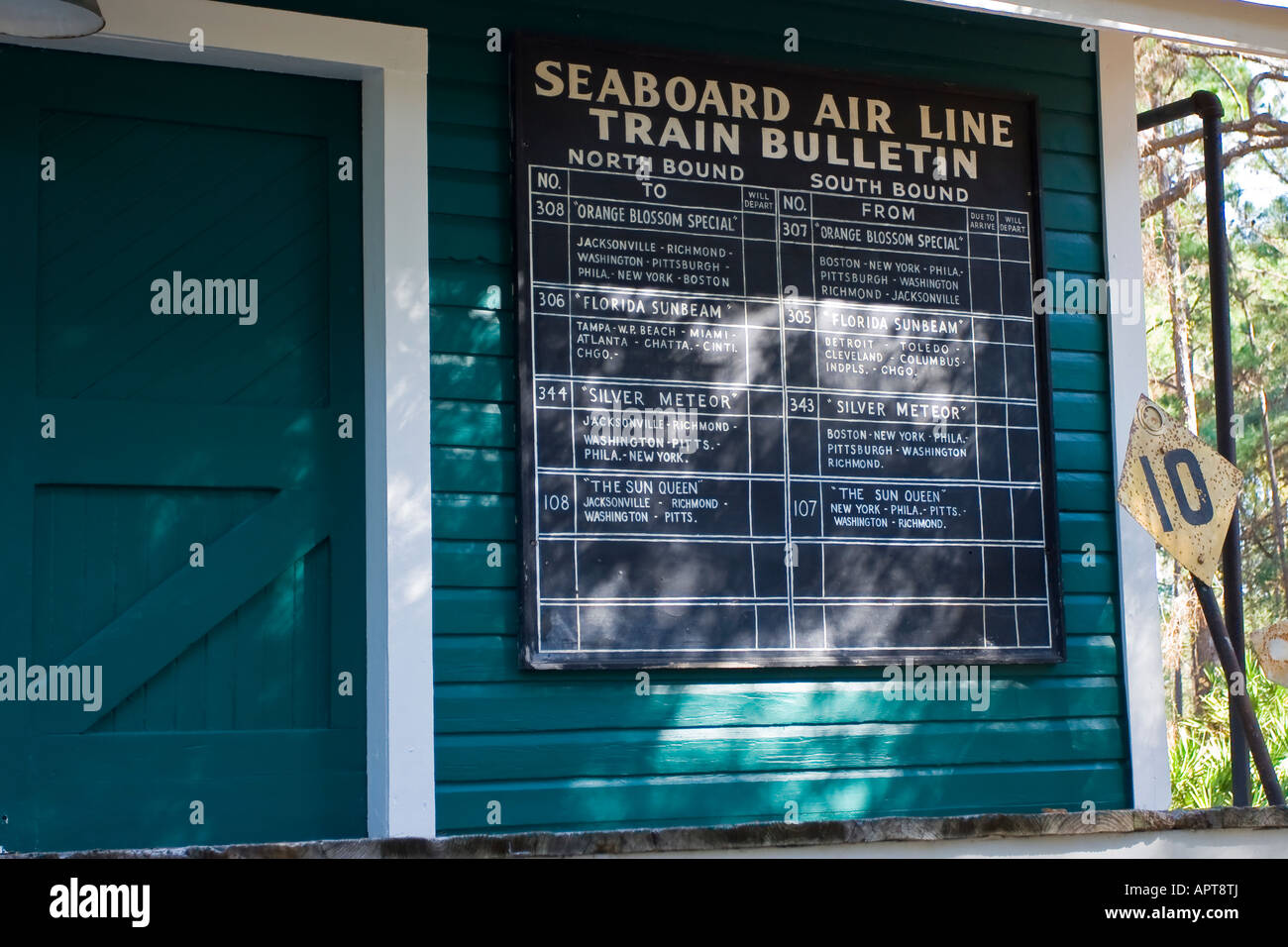 Tableau d'affichage des trains Banque de photographies et d’images à ...