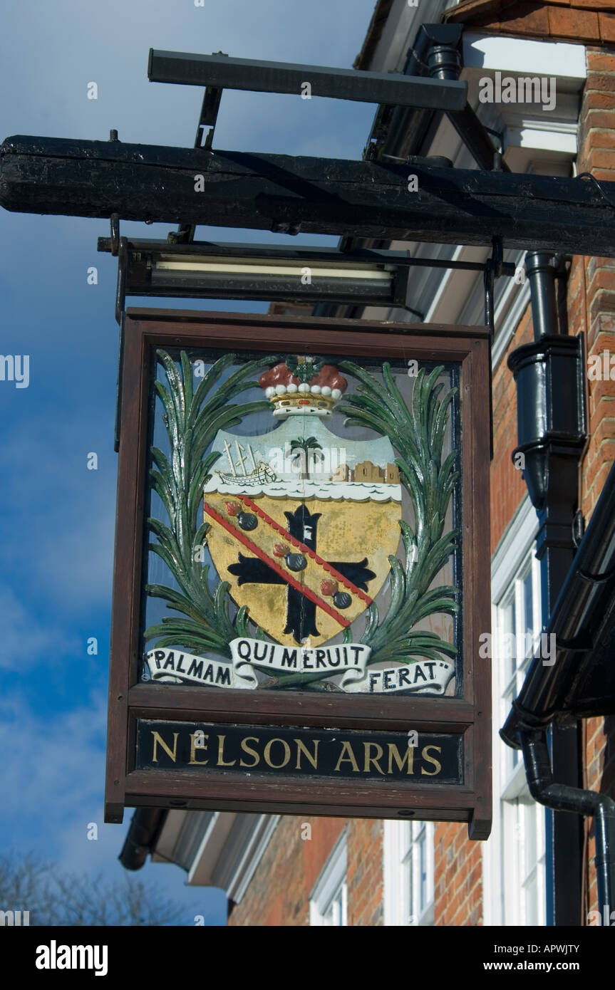 Pub farnham Banque de photographies et d’images à haute résolution - Alamy