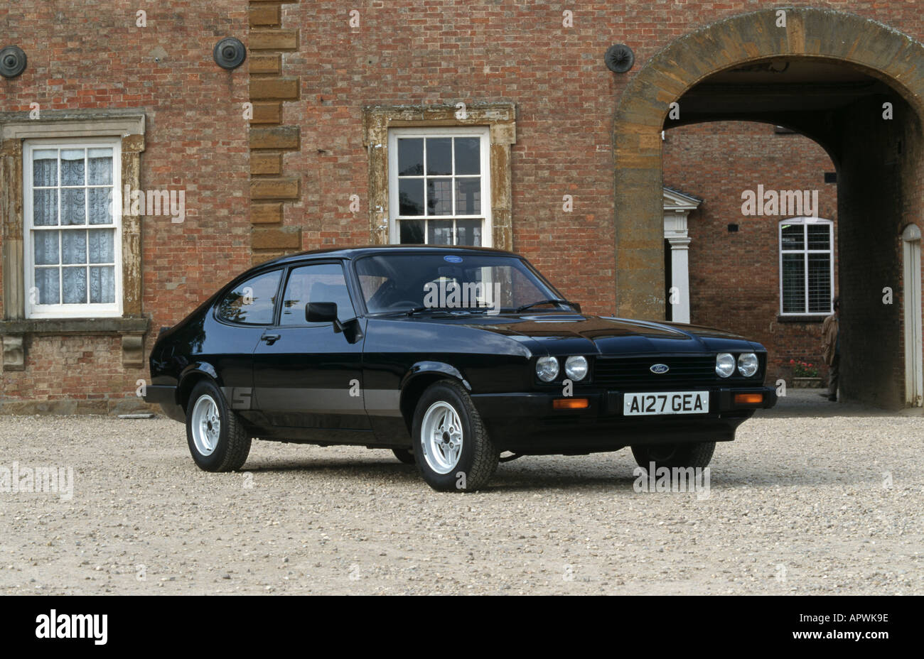 Ford capri mk3 s Banque de photographies et d’images à haute résolution ...