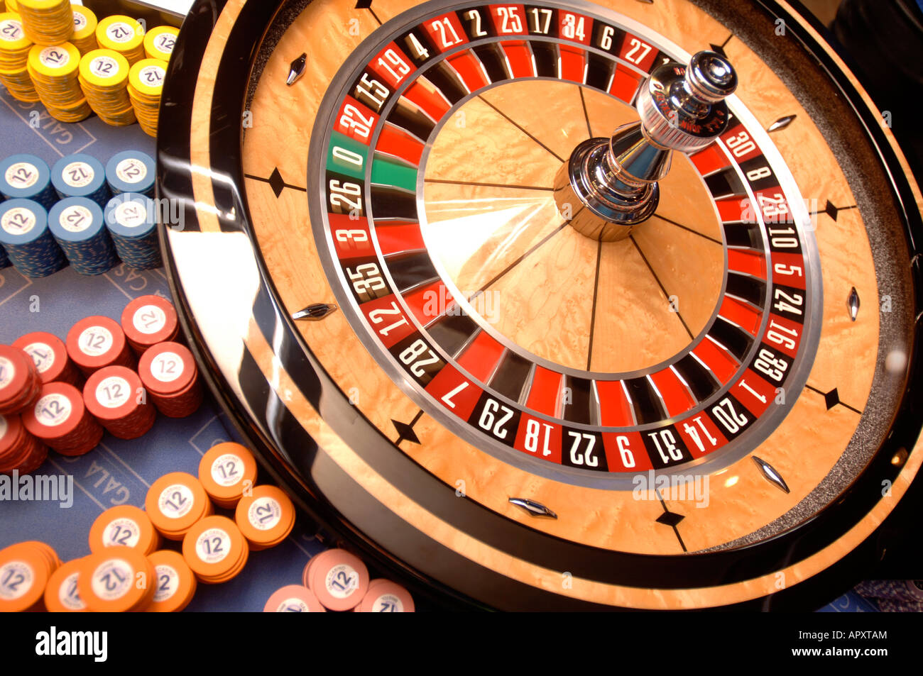 Croupier roulette wheel Banque de photographies et d’images à haute ...