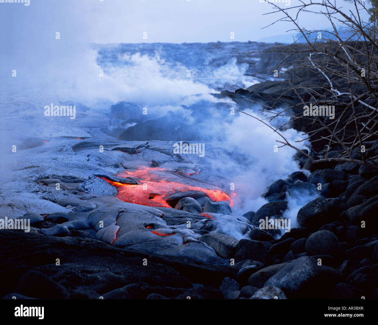Coulée de lave du volcan kilauea Banque de photographies et d’images à ...