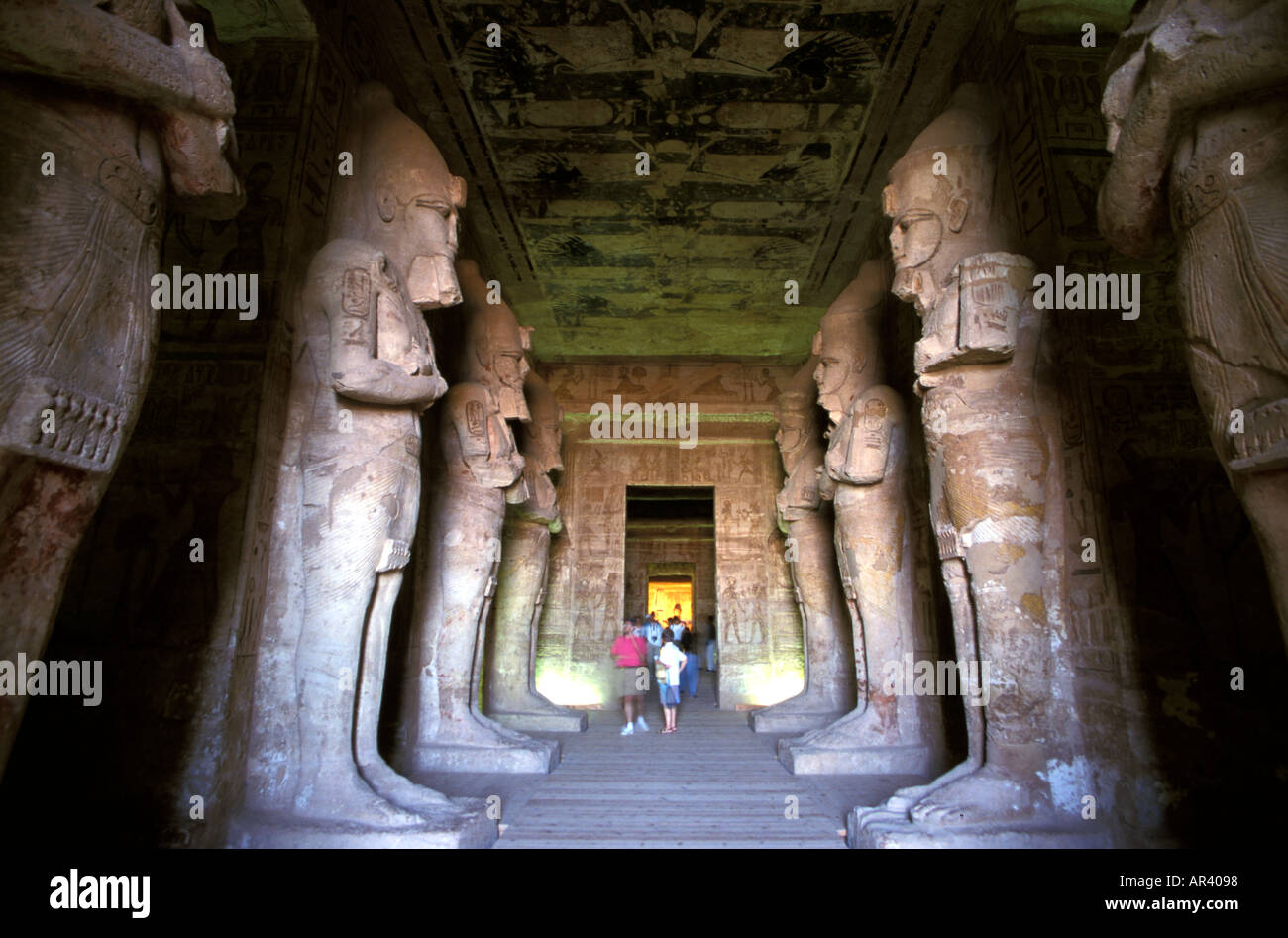 Abu simbel temple interior Banque de photographies et d’images à haute ...