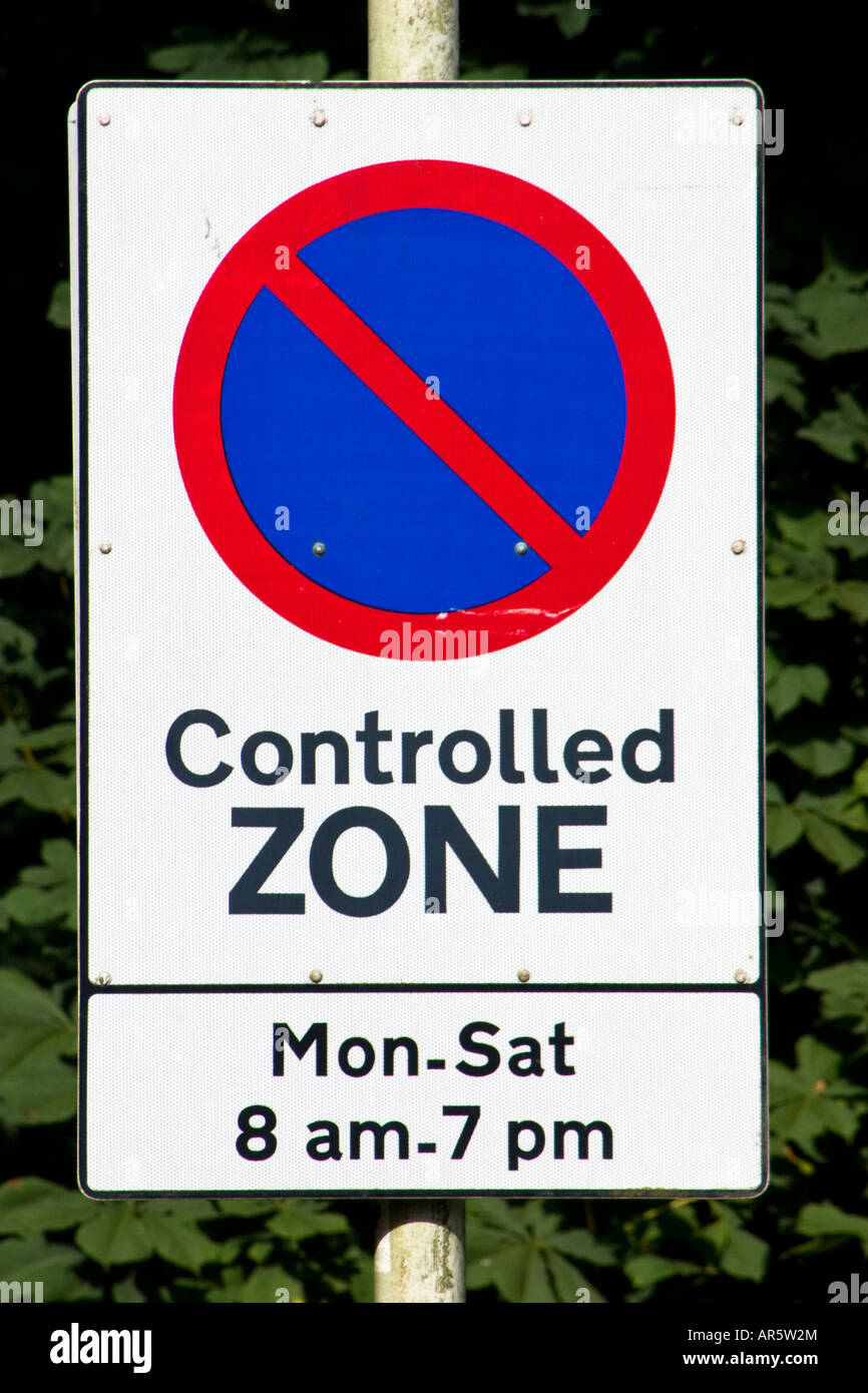 Panneau de signalisation clearway Banque de photographies et d’images à ...