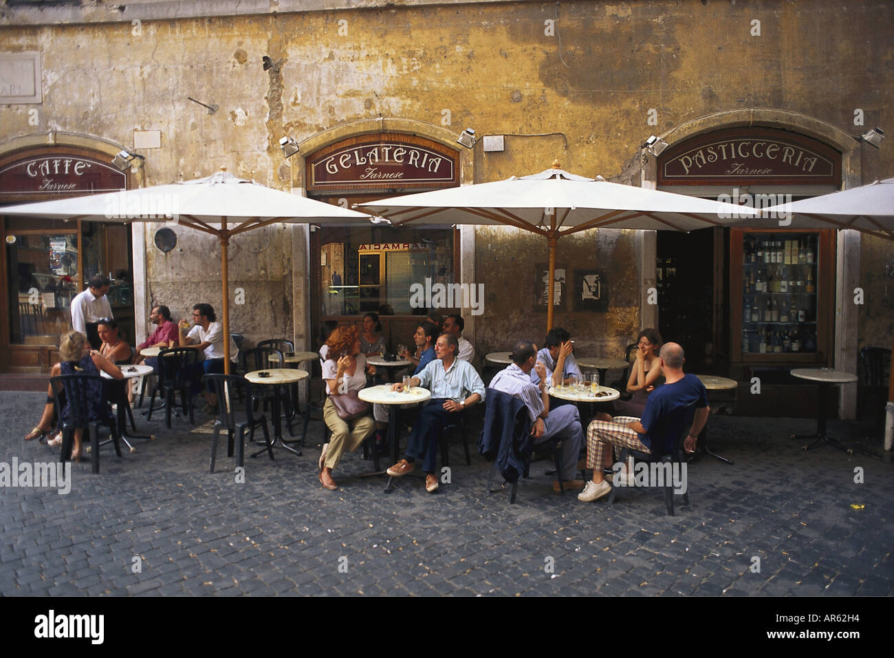 Piazza farnese Banque de photographies et d’images à haute résolution ...