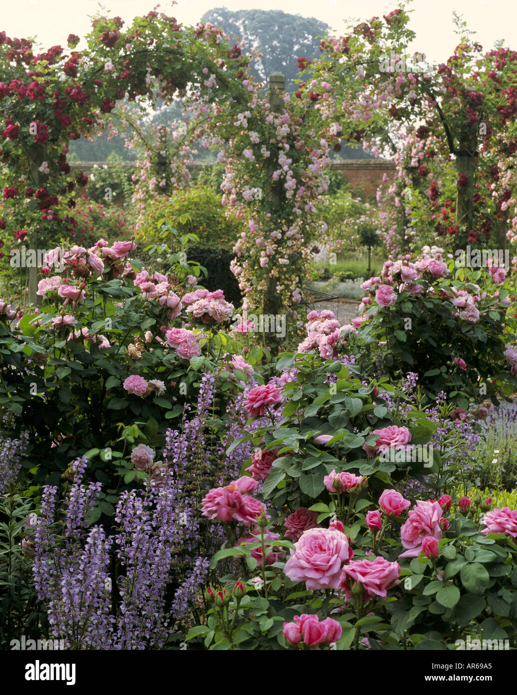 Mottisfont abbey hampshire Banque de photographies et d’images à haute ...