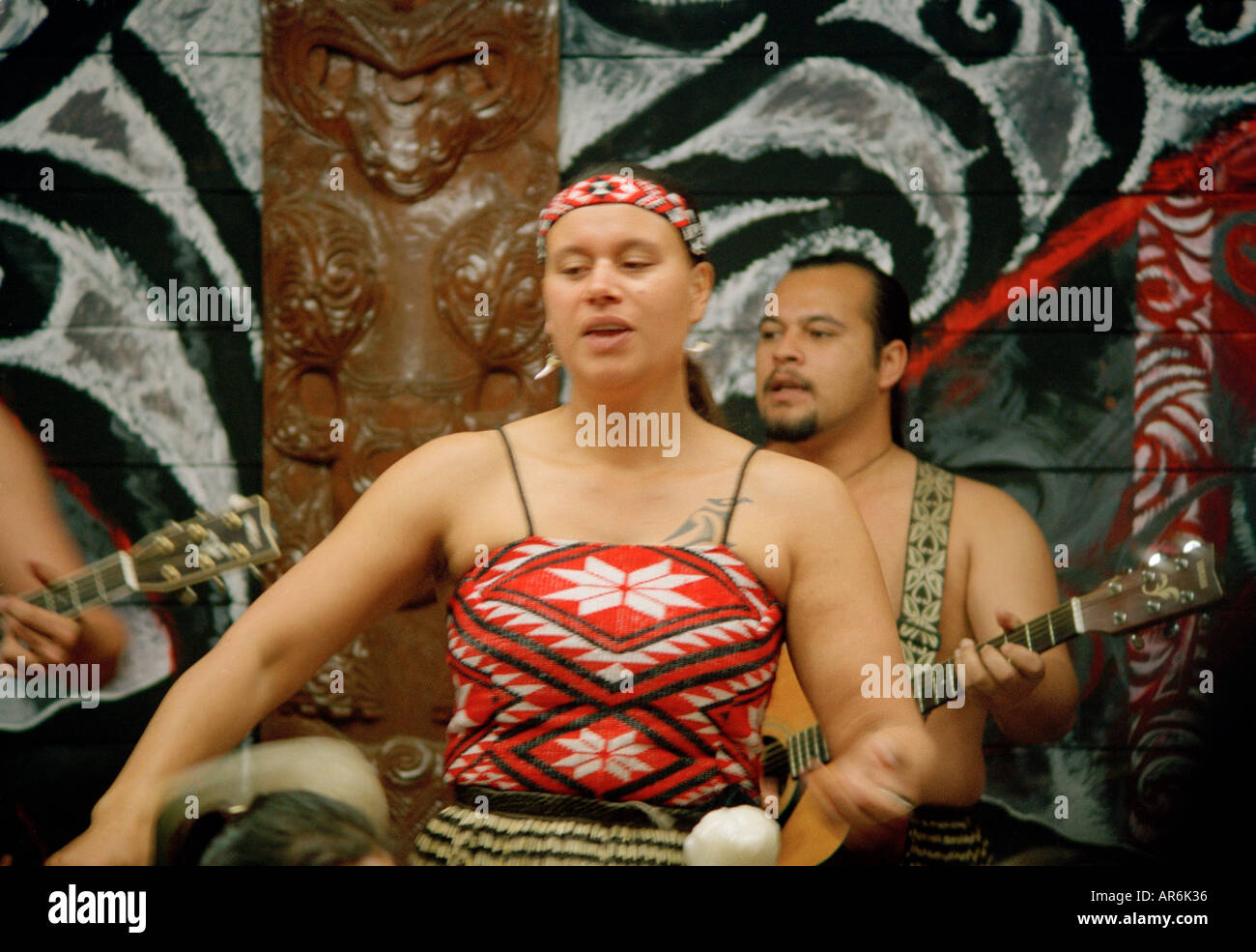 Traditional maori music Banque de photographies et d’images à haute ...