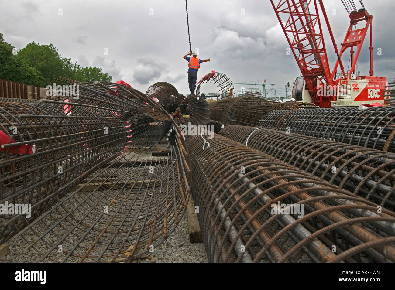 Structure tubulaire en acier préfabriqués renforcés des cages. Ces ...