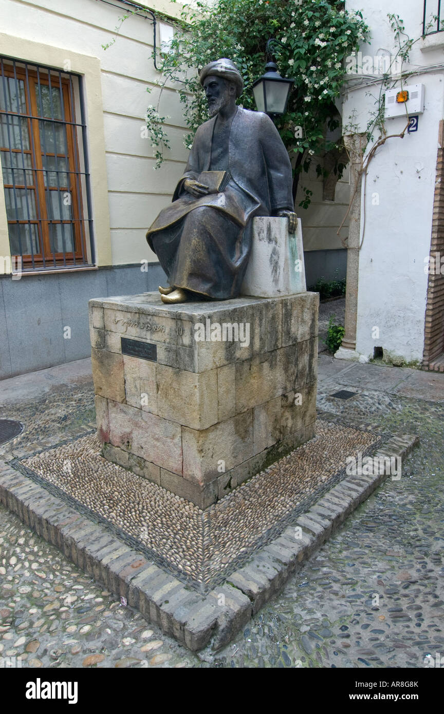 Sculpture du célèbre philosophe juif Moïse Maïmonide,Espagne,Cordova ...