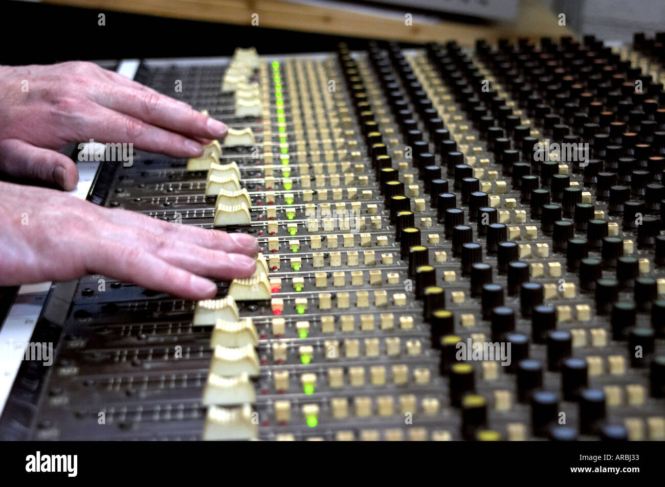 Soundcraft 1600 analog mixing desk Banque de photographies et d’images ...