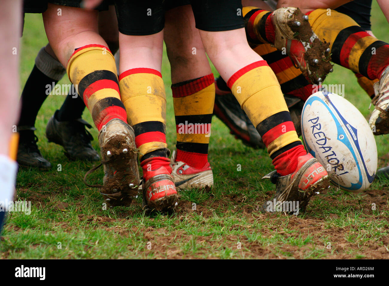 Enfant de rugby Banque de photographies et d’images à haute résolution ...