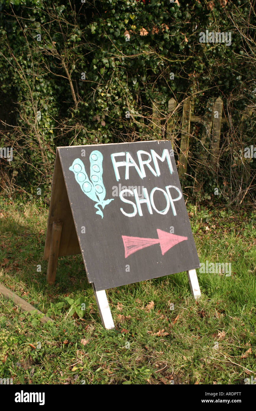 Farm shop sign Banque de photographies et d’images à haute résolution ...