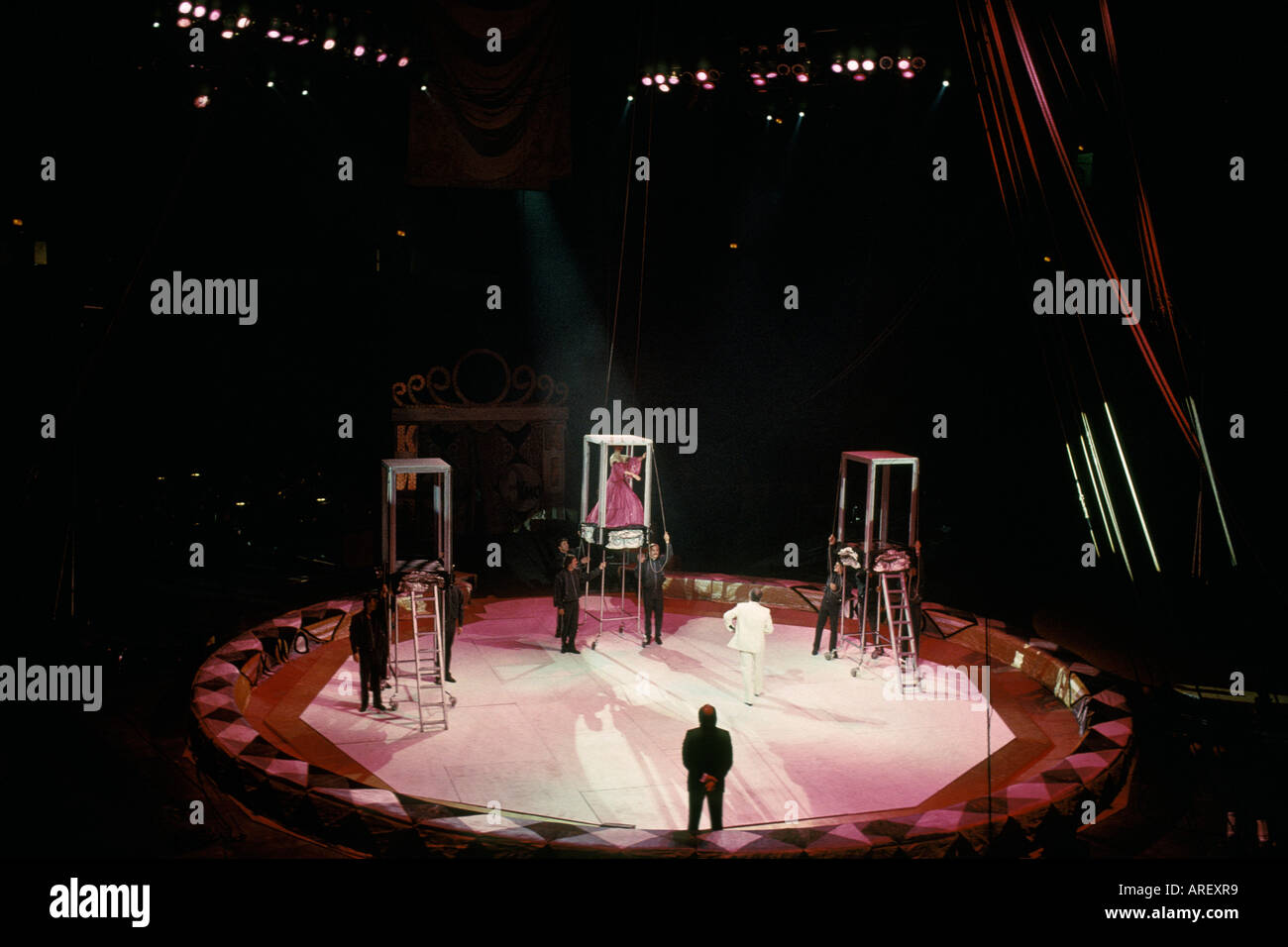 Magic act Banque de photographies et d’images à haute résolution - Alamy