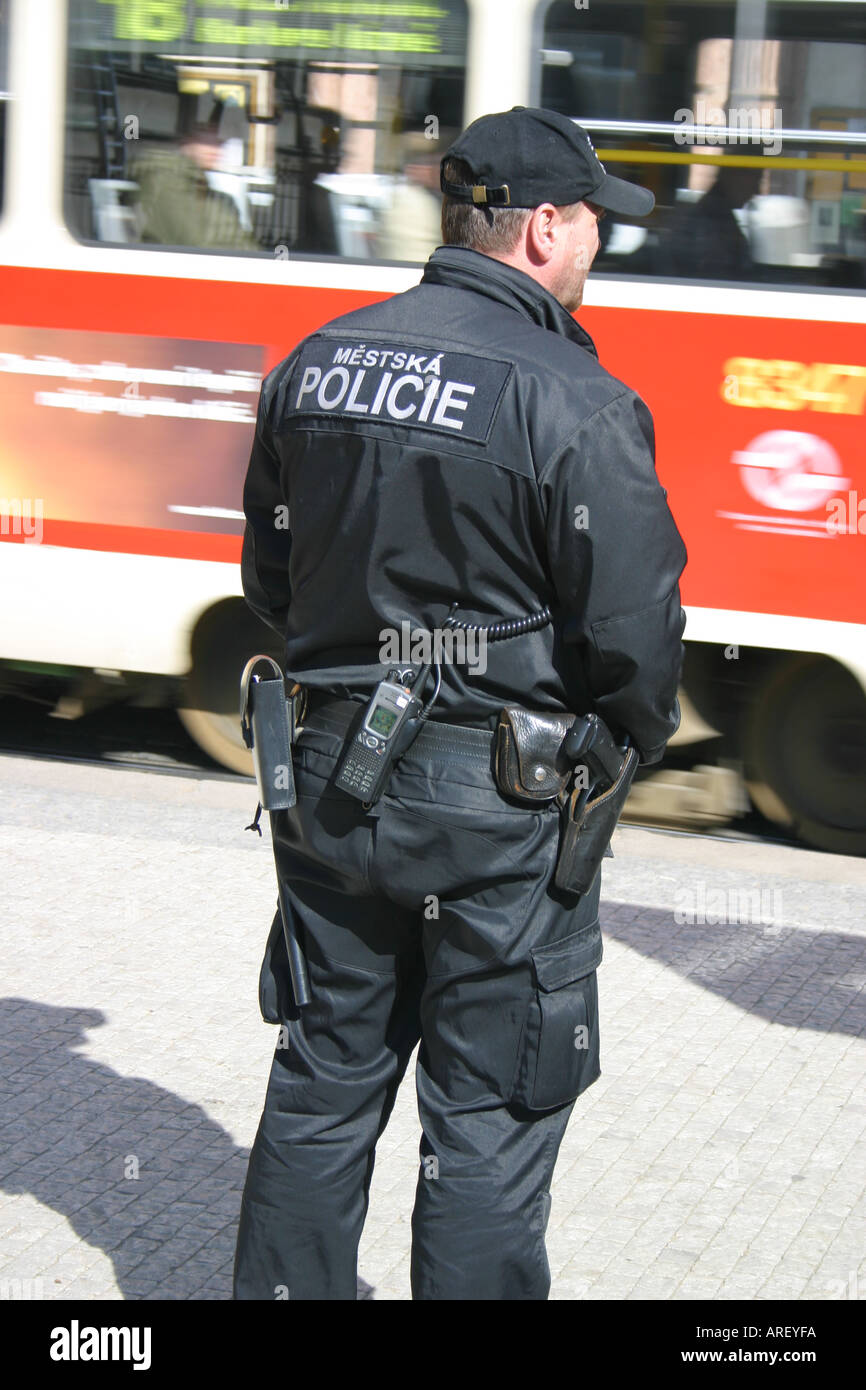 Czech police officer Banque de photographies et d’images à haute ...