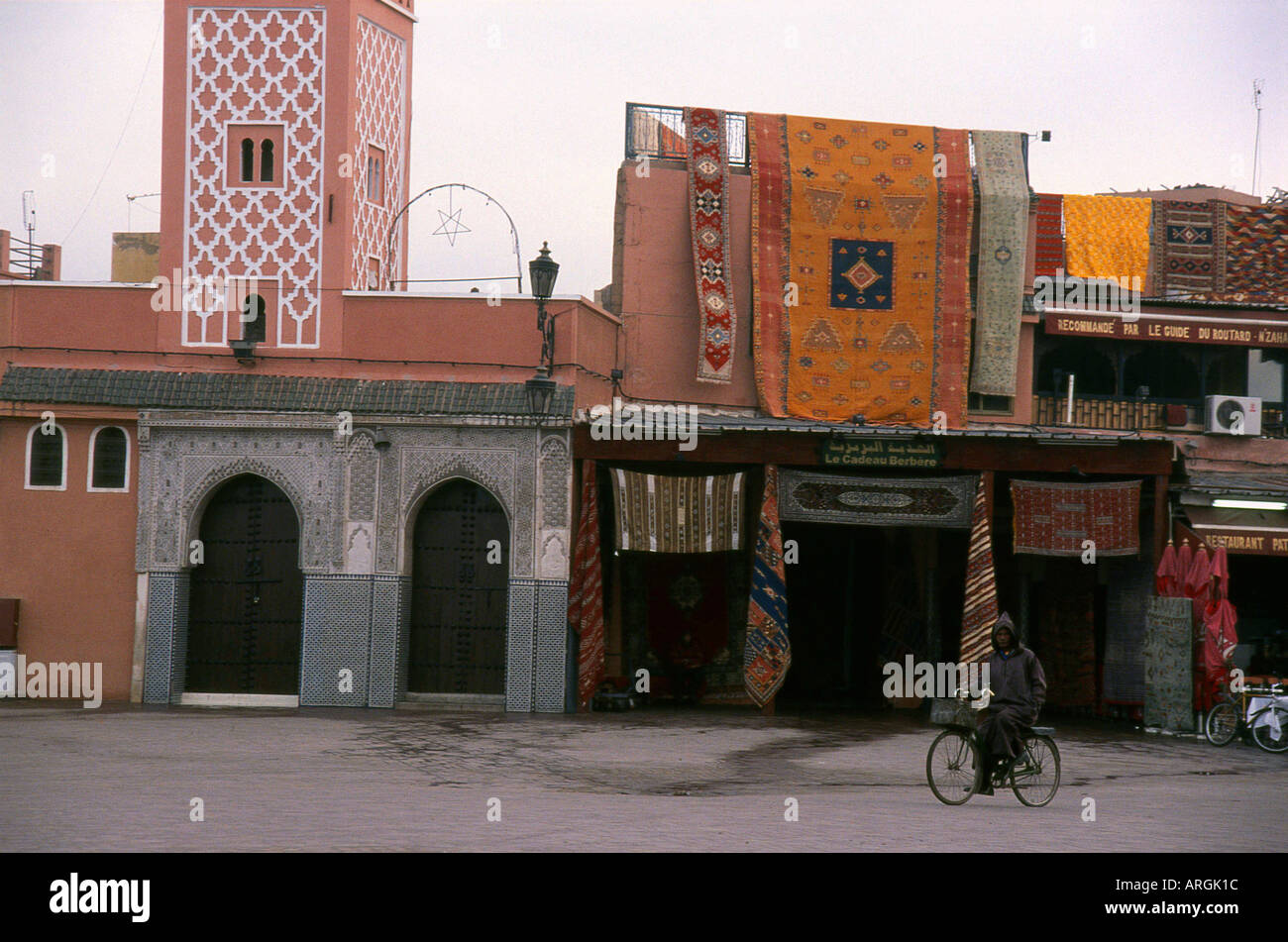 Marrakech Marrakech ville rouge sud-ouest du Maroc Maghreb Arabe ...