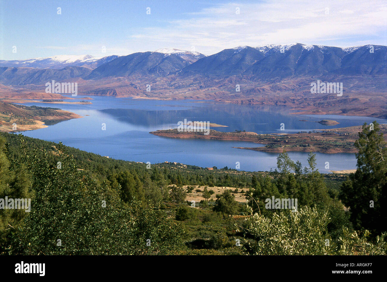 Le réservoir du lac Ben El OUIDANE Moyen Atlas Azilal Maroc Maghreb ...
