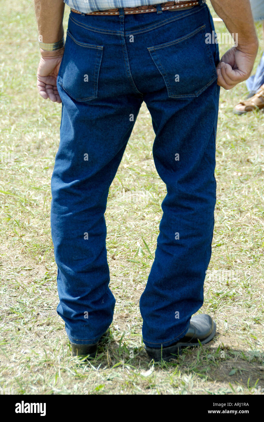 Jambes arquées Banque de photographies et d’images à haute résolution ...