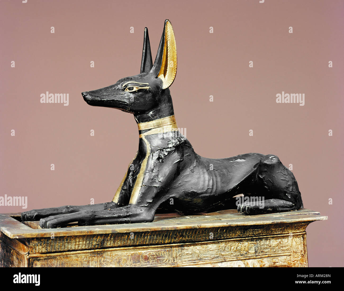 Le roi sous la forme du dieu Anubis, à partir de la tombe de ...
