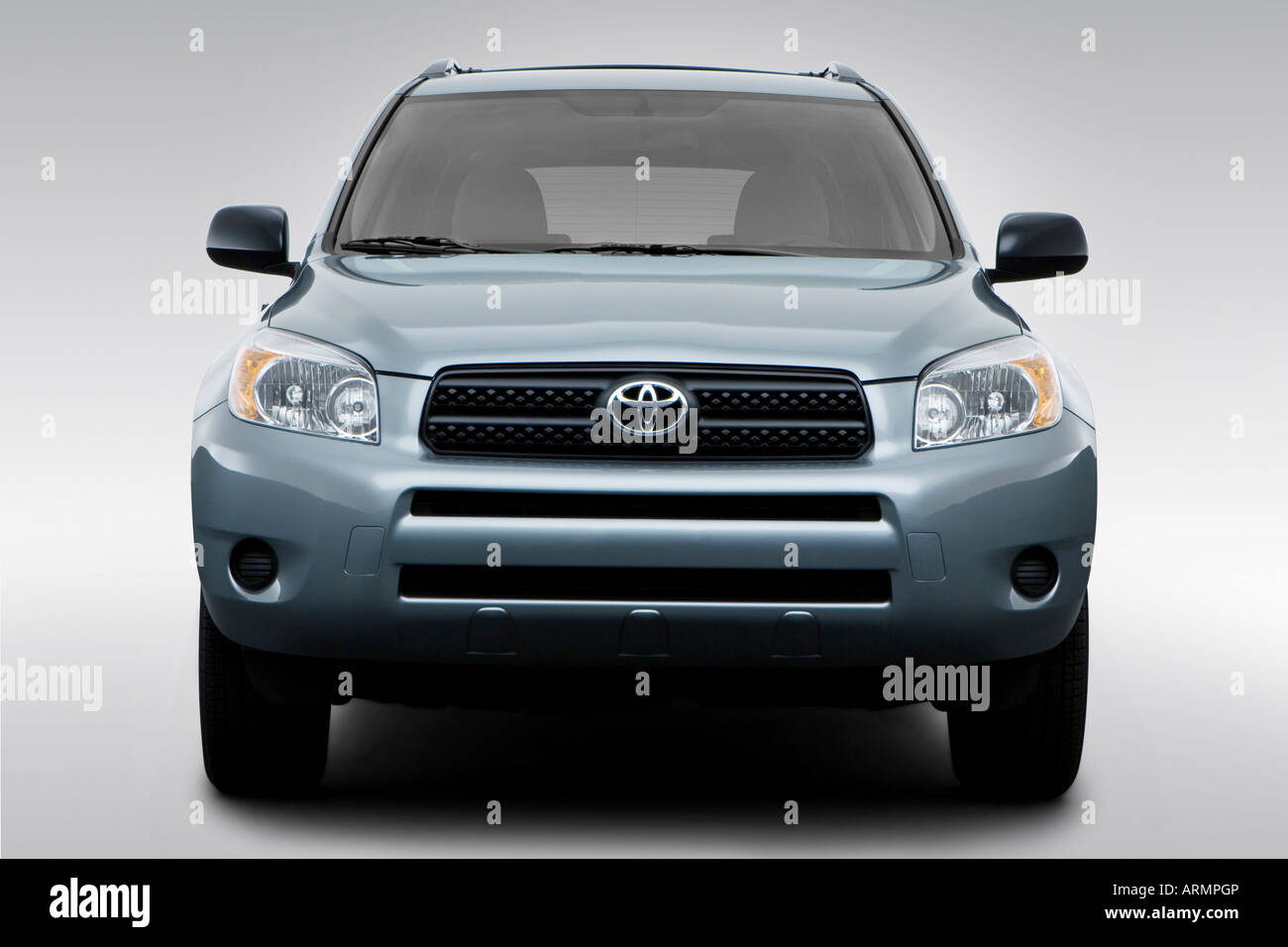 2008 Toyota RAV4 en vert - Basse/large front Photo Stock - Alamy