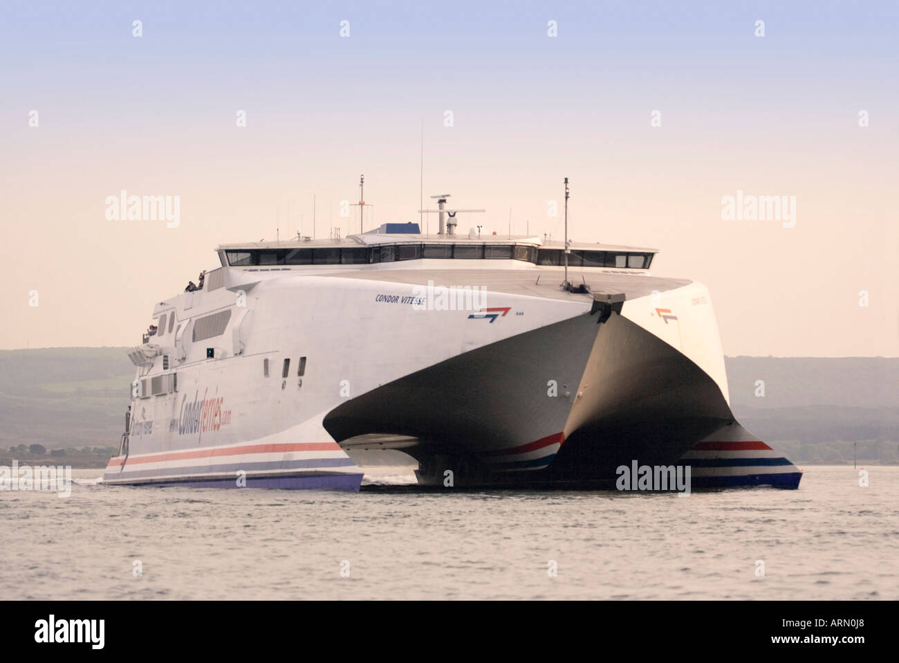 Catamaran ferry condor ferries Banque de photographies et d’images à haute résolution - Alamy