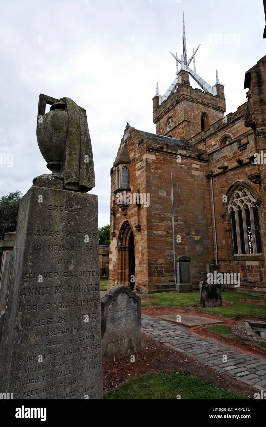 St michaels parish church linlithgow Banque de photographies et d ...