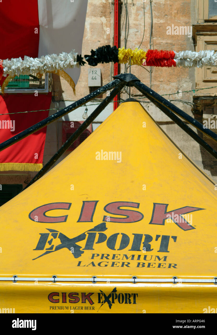 Maltese beer Banque de photographies et d’images à haute résolution - Alamy