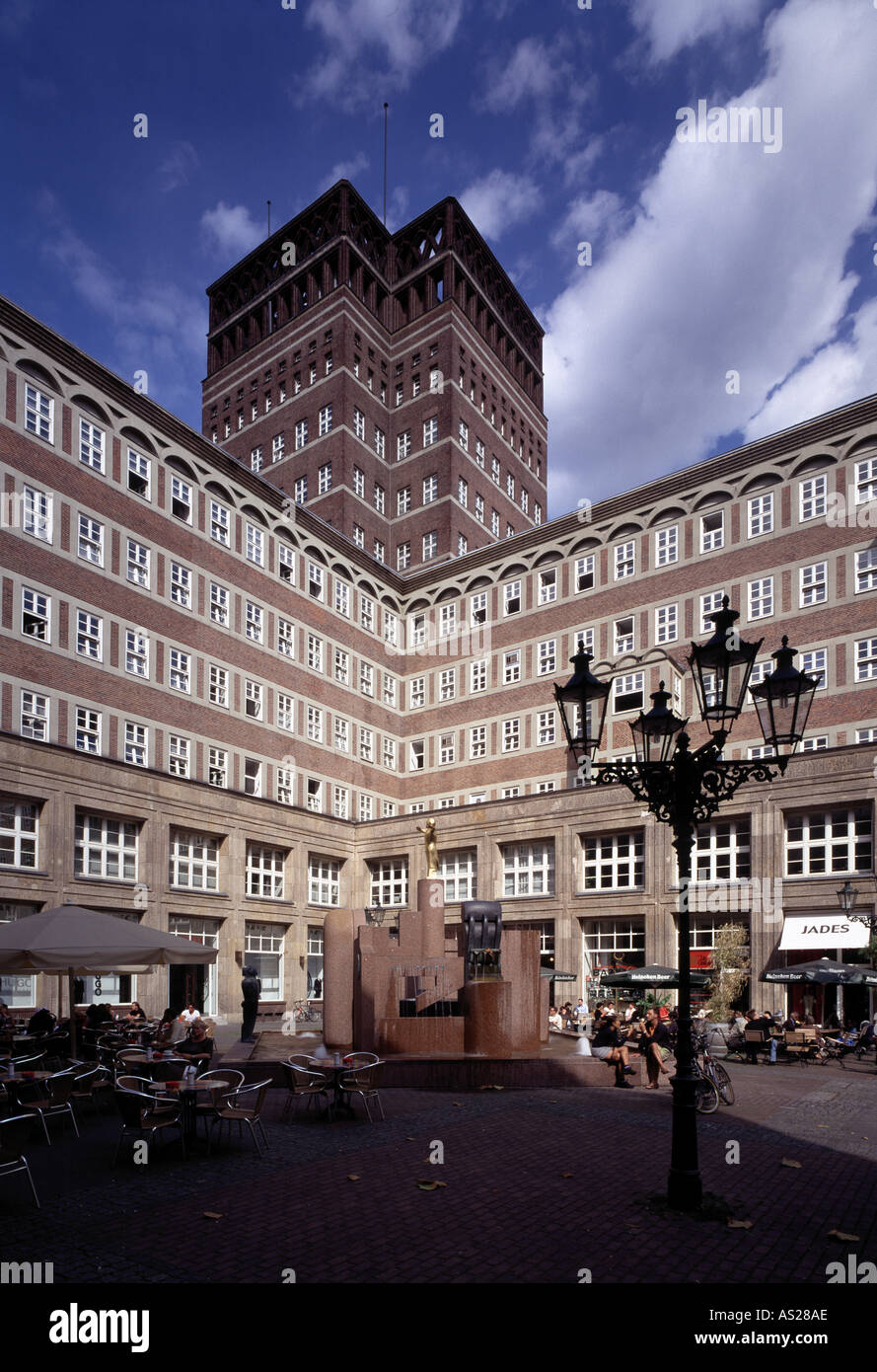 Wilhelm marx haus dusseldorf Banque de photographies et d’images à ...