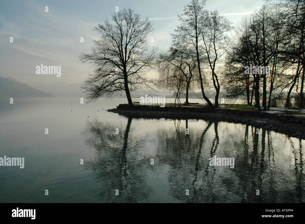 Lac de zoug Banque de photographies et d’images à haute résolution - Alamy