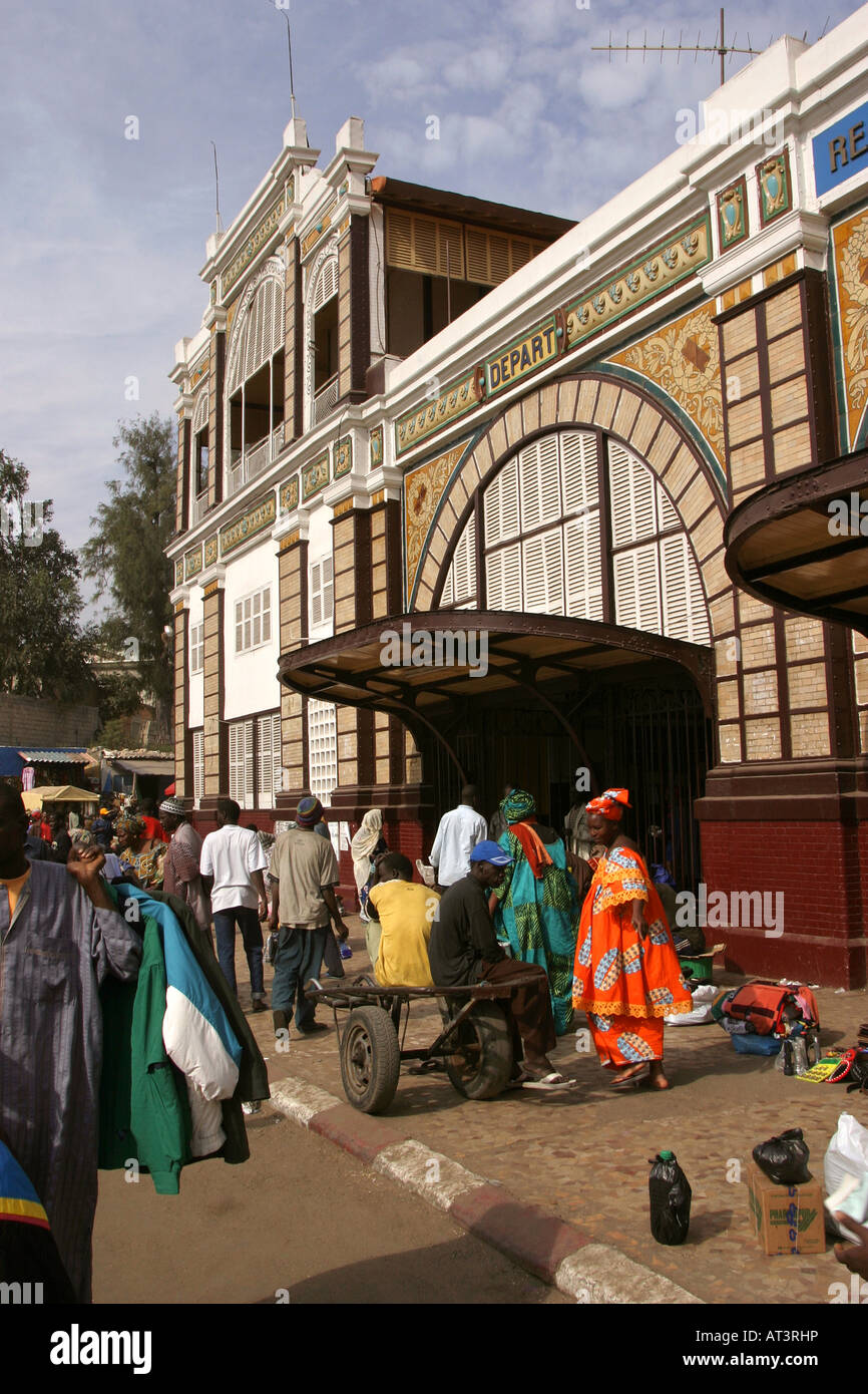 La gare centrale de Dakar Sénégal Photo Stock - Alamy