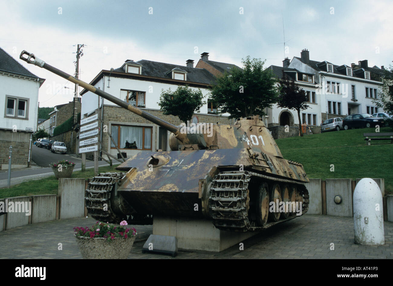 Panzer tank à Houffalize datant de la Bataille des Ardennes sur la ...