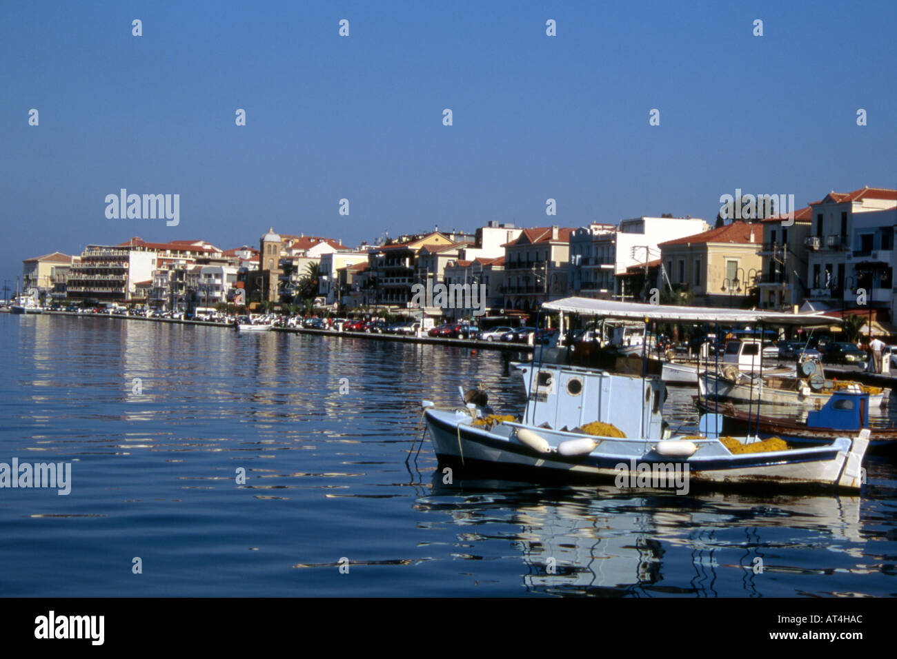 Front de mer de la ville de samos Banque de photographies et d’images à ...
