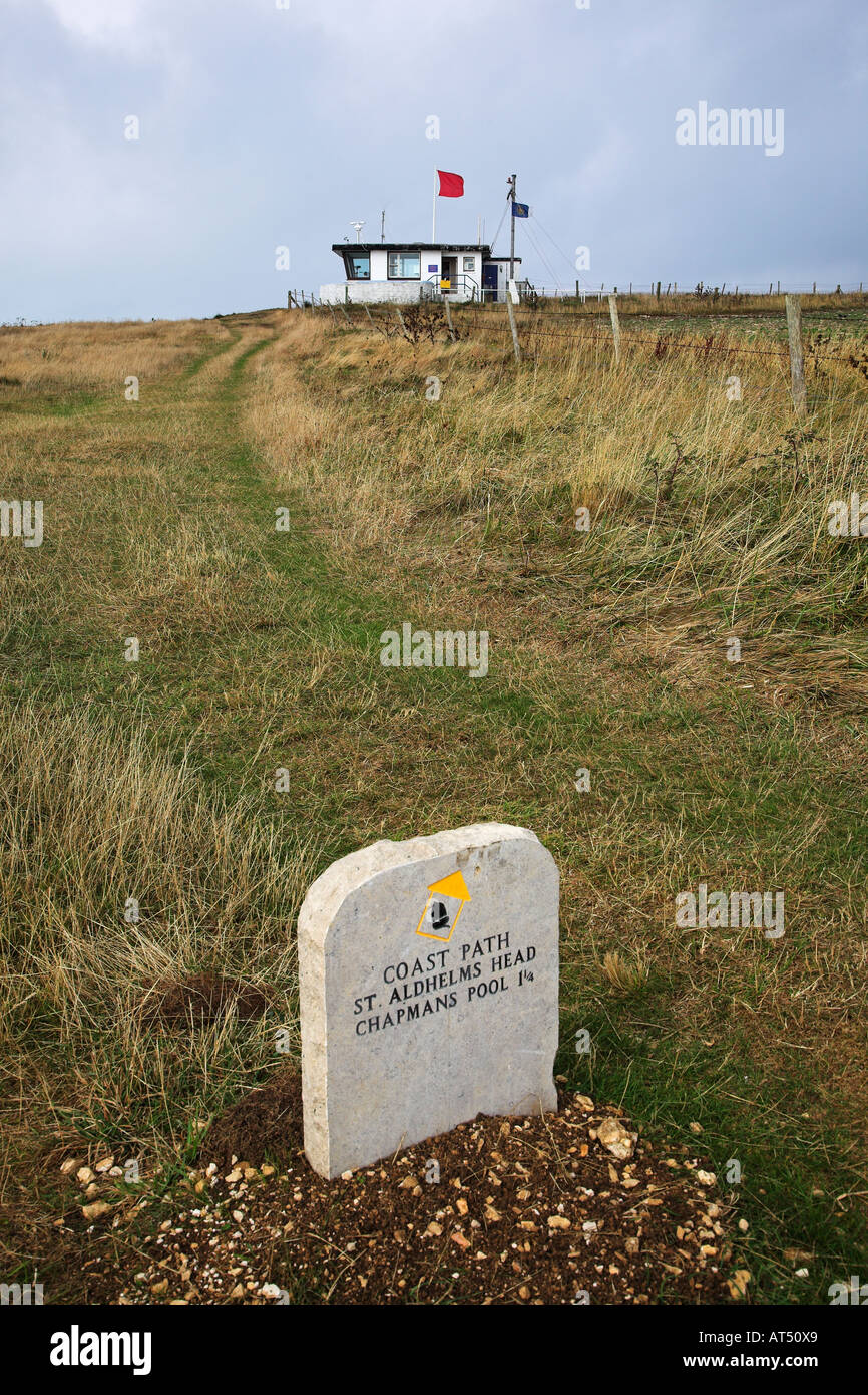 HM Coastguard station à St Aldhelm's Head à l'île de Purbeck sentier ...