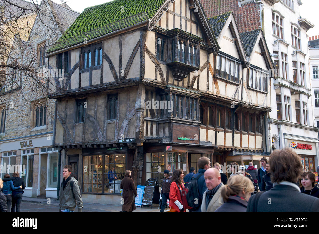 Maison ancienne dans Cornmarket Street Oxford Photo Stock - Alamy