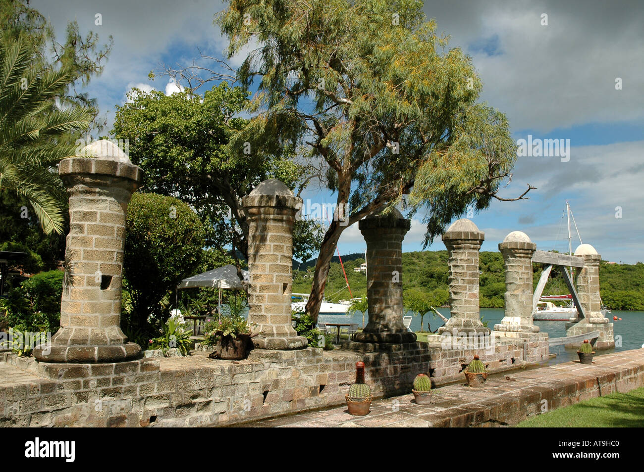 Symbole national antigua Banque de photographies et d’images à haute ...