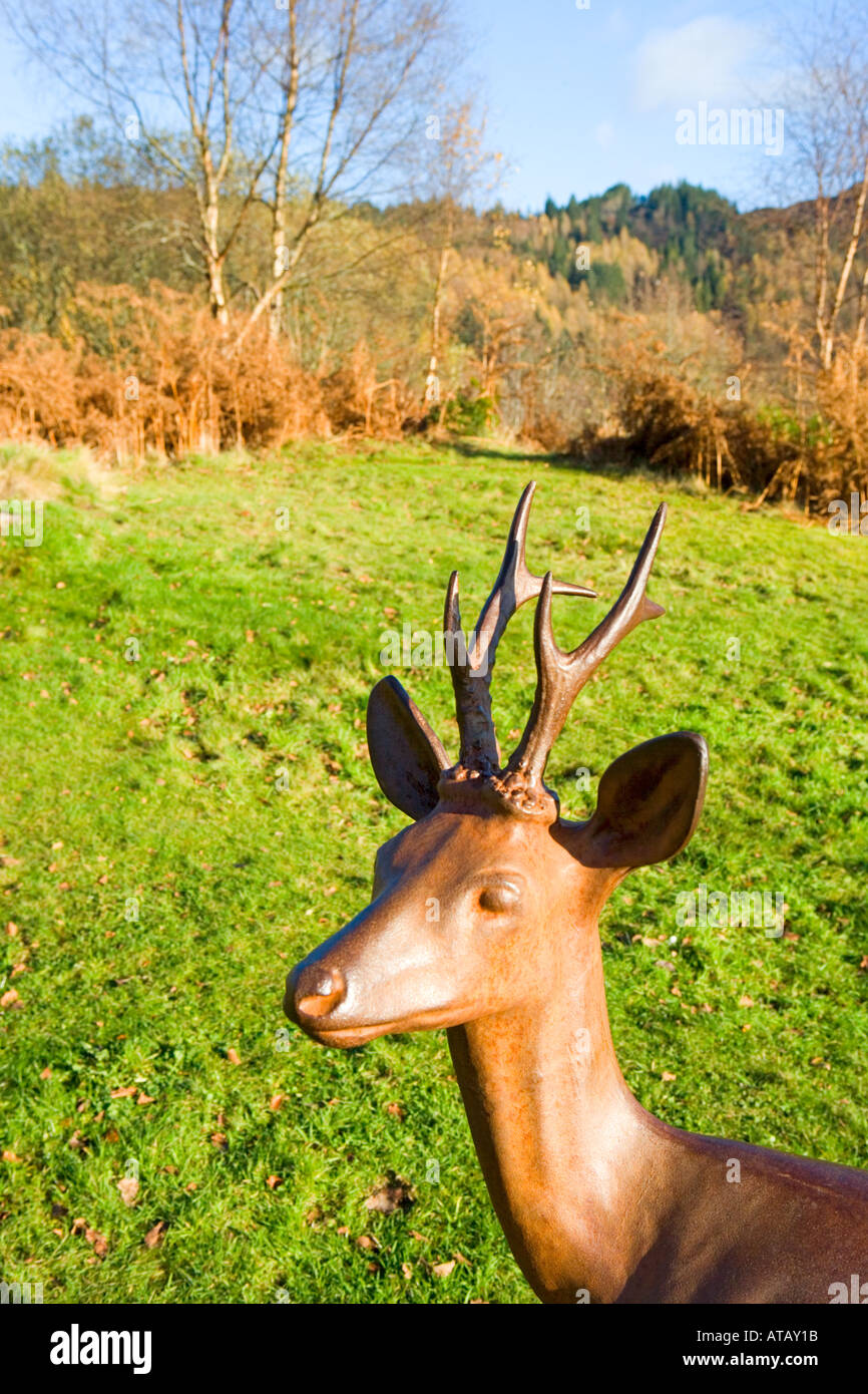 Statue d'un cerf Banque de photographies et d’images à haute résolution ...