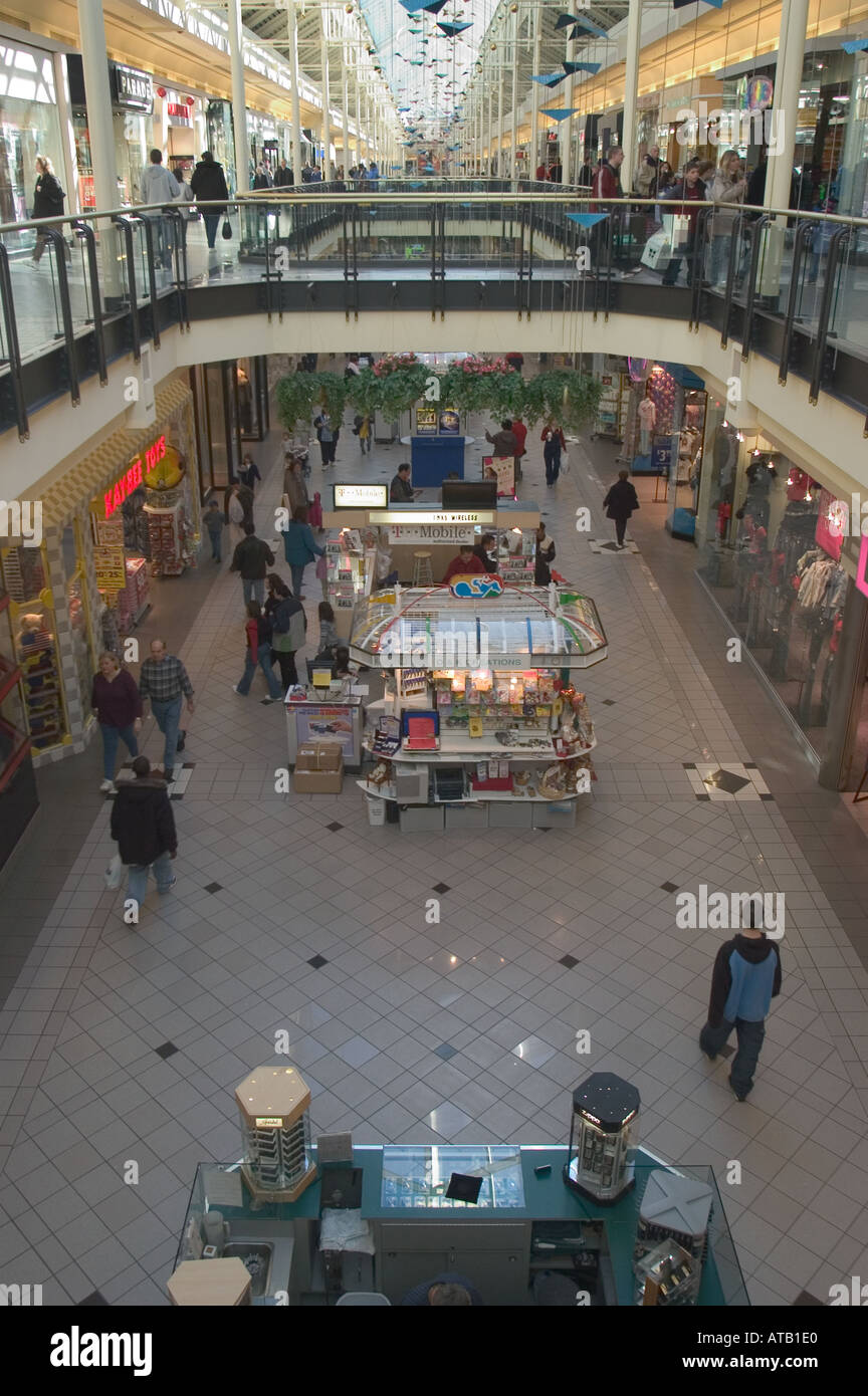 Salem mall Banque de photographies et d’images à haute résolution - Alamy