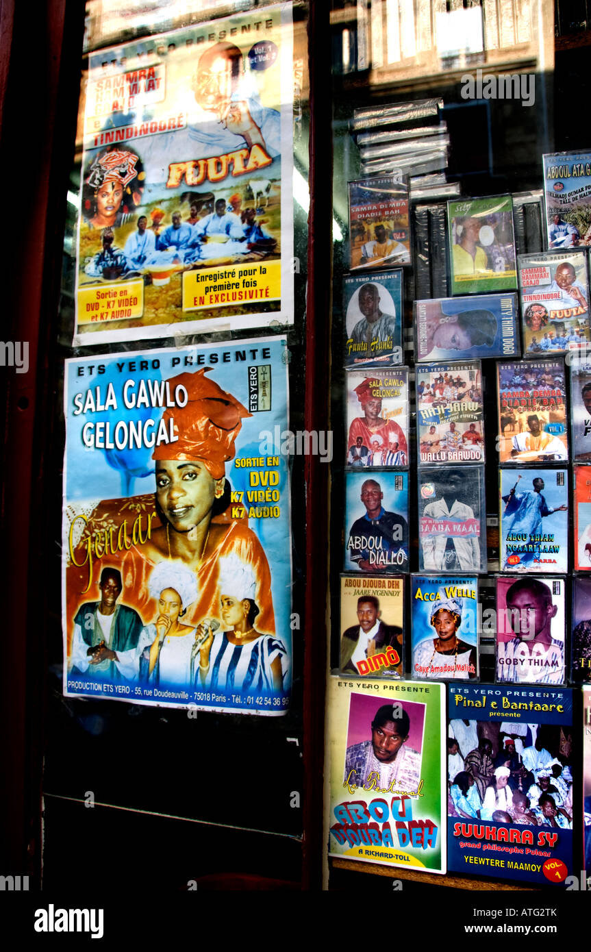 Barbes Rochechouart quartier arabe de l'Afrique de l'arrondissement de ...