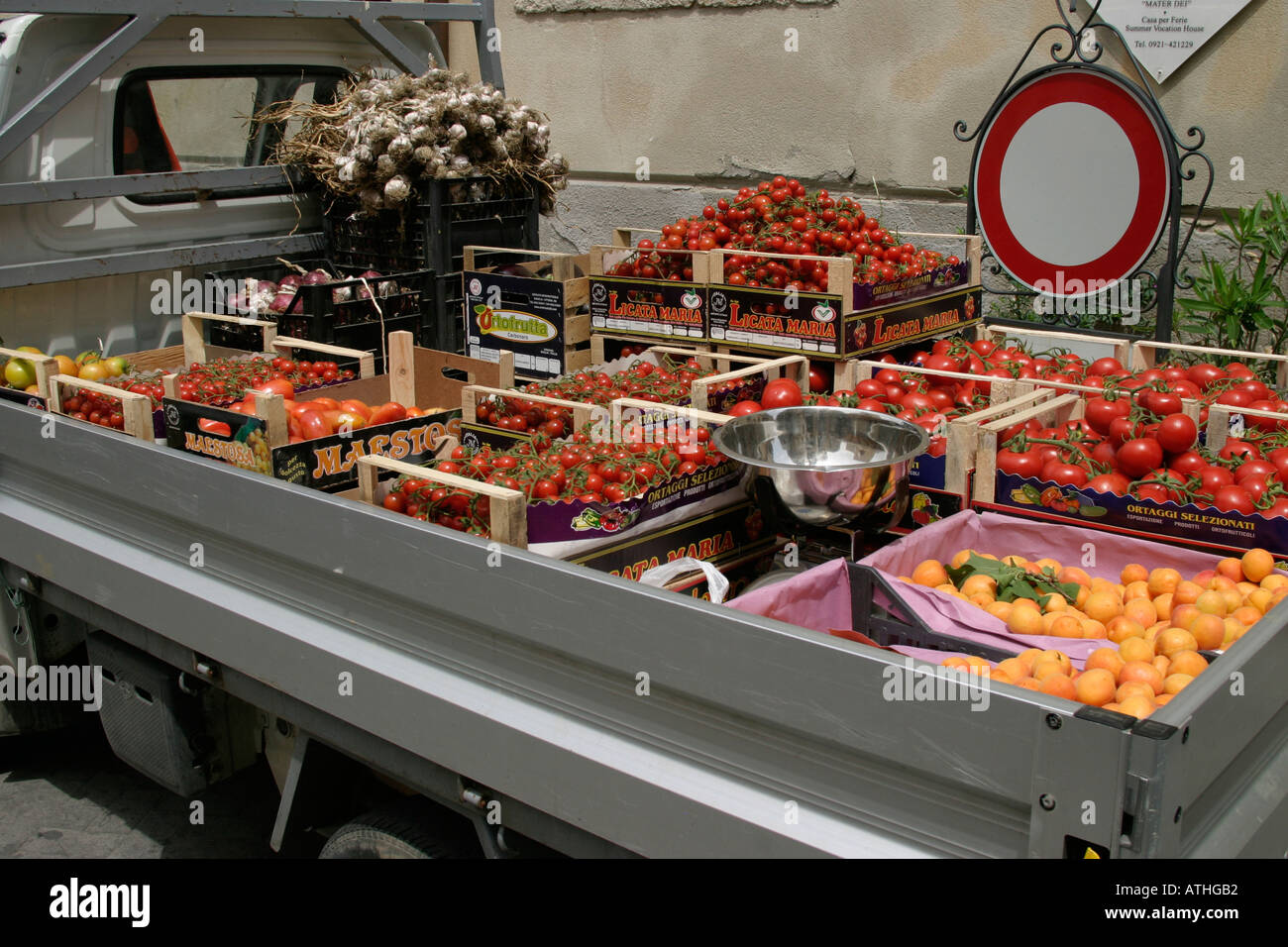 Petite camionnette italie Banque de photographies et d’images à haute ...