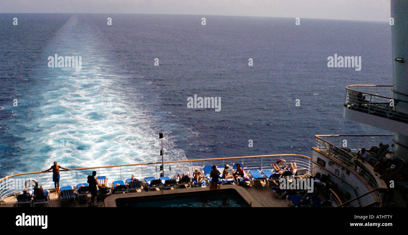 Navire de poupe Banque de photographies et d’images à haute résolution ...