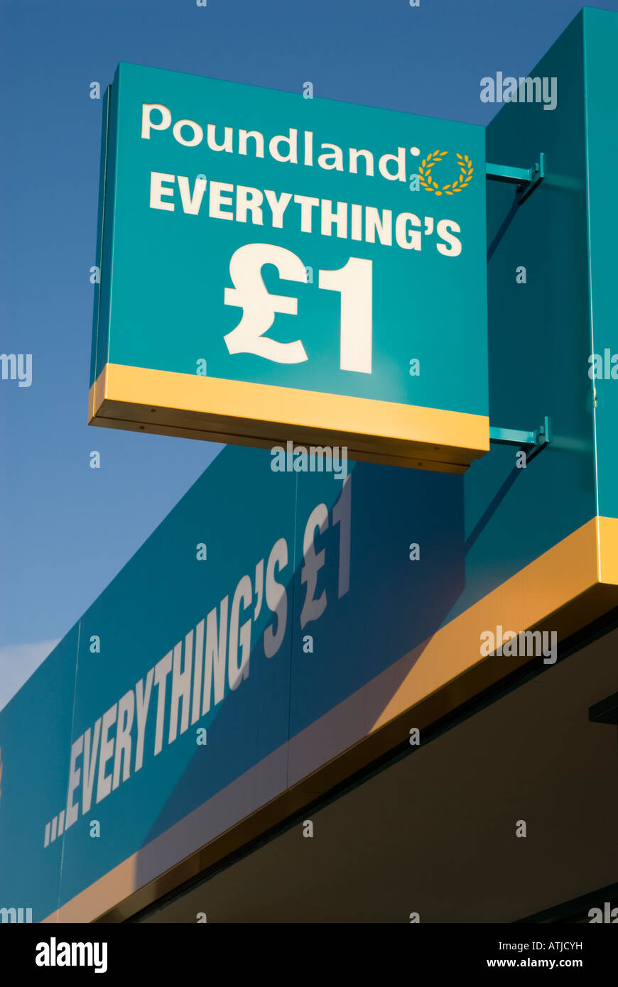Poundland store england uk Banque de photographies et d’images à haute ...