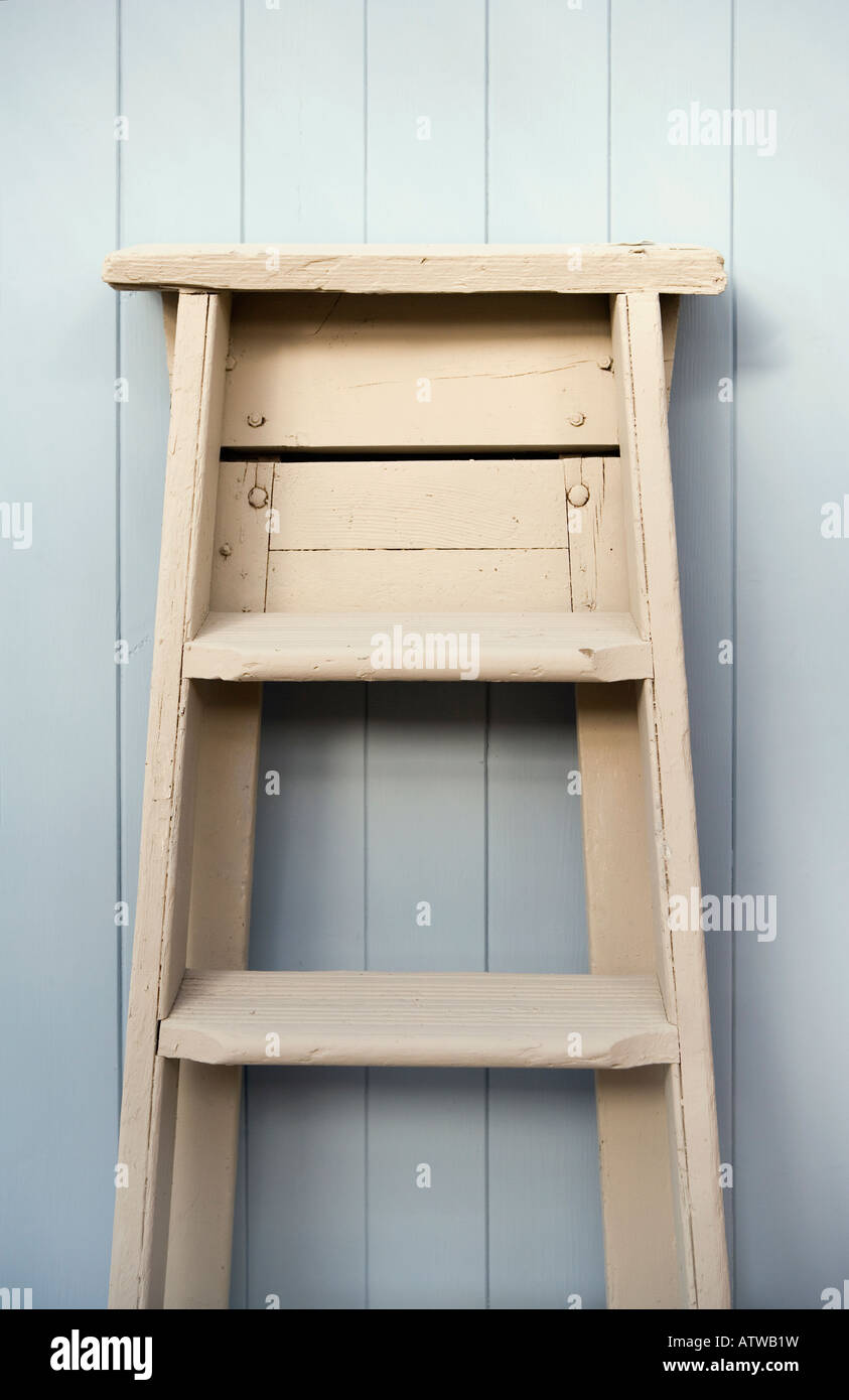 Escabeaux en bois Banque de photographies et d’images à haute ...